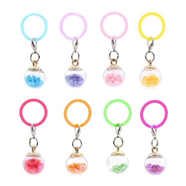 【商品名】カラフルコントローラーリング【24個セット】【商品サイズ】本体サイズ：H17×W27×D4mm【色】8種アソート。色の指定は出来ません。【注意事項】こちらの商品は業務用商材の為、不良品が出たとしても返品・交換・返金は一切出来ません。