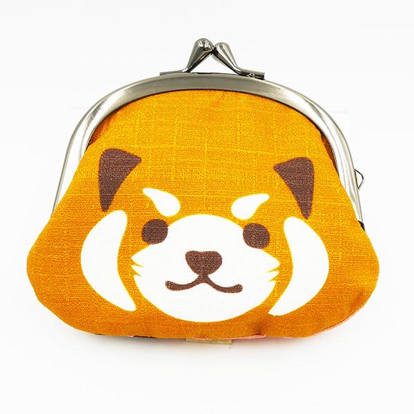 アウトレット品　数量限定可愛いレッサーパンダのがま口財布。表と裏で柄が異なり、どちらもレッサーパンダがにっこりしていて可愛い！サイズ：全長10.5cm日本製配送について●ヤマト運輸　ゆうパケット　全国送料一律385円商品はポスト投函でのお届...