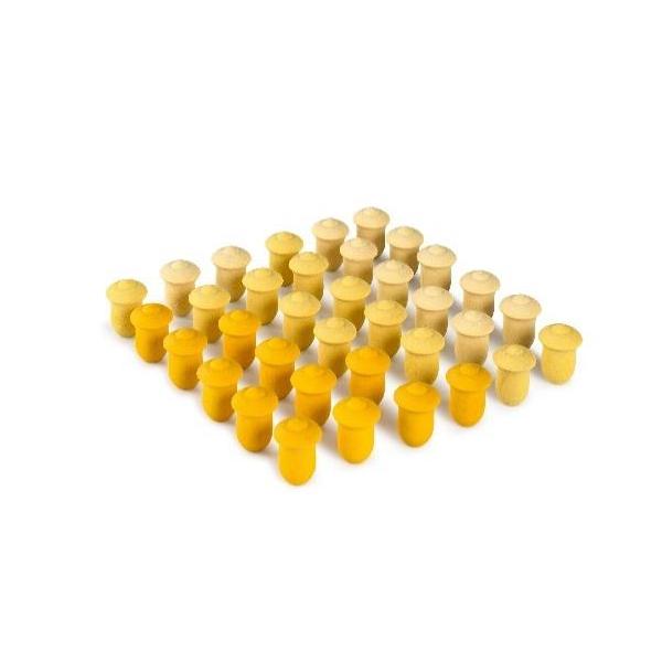 チューリップの花をモチーフにしたマンダラ３６ピースです。絵を描くように並べたり、積み木遊びの中で一緒に遊ぶことができます。〇グラパットは継続可能な森の木材を使い、染料はヨーロッパの厳しい安全基準に従って水性で非毒性のもので着色してあります。...