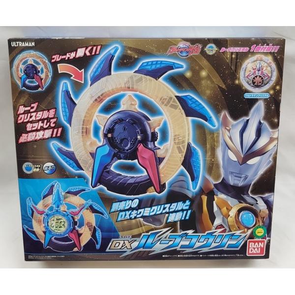 トリガーを引くとブレードが開く！長押しするとモードチェンジができ、ロッソモードとブルモードでそれぞれ３種の攻撃音が発動！また、モードを選択して別売りのDXキワミクリスタルをセットすると待機音が発動！トリガーを引いて必殺技攻撃発動！さらに、付...