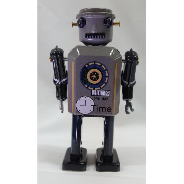 ベルギーに住むAlain De Rauwは、子どもの頃、ロボットで遊んだり想像力を働かせるおもちゃが大好な少年でした。大人になると、彼はさまざまな玩具メーカーで働き、自身の夢を実現させました。そして、自身のブリキ玩具の会社「MR＆MRS T...