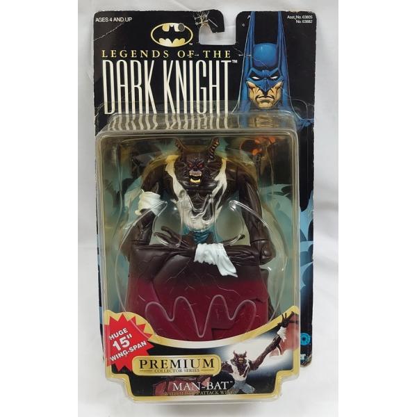 LEGENDS OF THE DARK KNIGHTプレミアムコレクターシリーズの「マン・バット」です。パッケージの状態ですが、台紙ヘッダー部分の5箇所をホチキスでとめてます。パンチ穴が1か所開いています。すり傷や折れすじが入っているなど、...