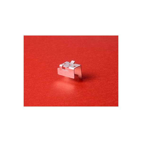 【マシンの性能アップやセッティングに役立つパーツです】シャーシ後部とモーターの間に差し込んで、モーターをより確実に固定。ジャンプなどの激しいショックでもモーター取付部が動かず、パワーを確実に伝え、走りの信頼性を高めます。熱を伝えやすいアルミ...