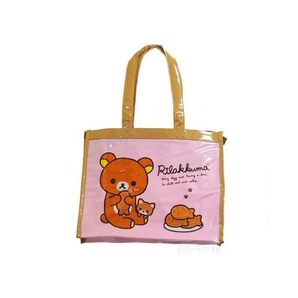 リラックマ のんびりネコテーマ【商品紹介】リラックマのかわいいビニールバッグです!!ビニールなので、プールバッグとして、プールや海に大活躍♪上部ジッパー付き！リラックマがプリントされていて、とってもキュート♪プレゼントにもオススメです♪