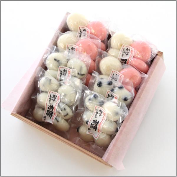 送料無料（ラッピング・送料込みで企画されたギフト商品）でお届けします。富山県魚津市の餅屋　源七が作ったおめでたいおめでたい一升餅です。金粉付き紅白餅、まめになるように豆餅、よろこんぶの昆布もちをパックにして詰め合わせました。お祝いが終わった...