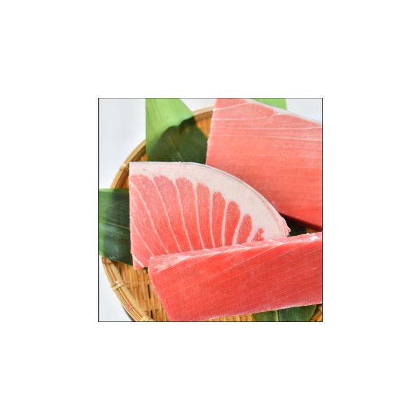 送料無料（ラッピング・送料込みで企画されたギフト商品）でお届けします。横須賀のまぐろ専門店の本まぐろ直売所が新鮮さにこだわってお届けするギフトグレードのまぐろのセットです。豪華に大トロをセットしました。中トロ、赤身で天然本マグロを食べ尽くす...