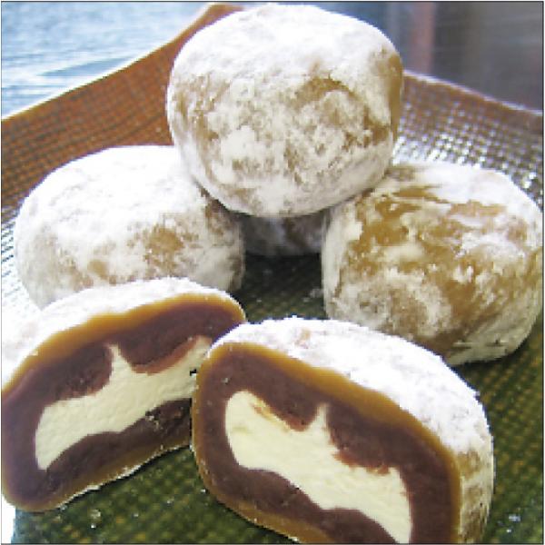 送料無料（ラッピング・送料込みで企画されたギフト商品）でお届けします。結城の老舗和菓子屋　真盛堂が作った伝統と新しさの大福です。カフェオーレ大福は、カフェオーレの風味豊かなもっちりお餅で自家製餡と生クリームを優しく包みました。ぷりん大福は、...