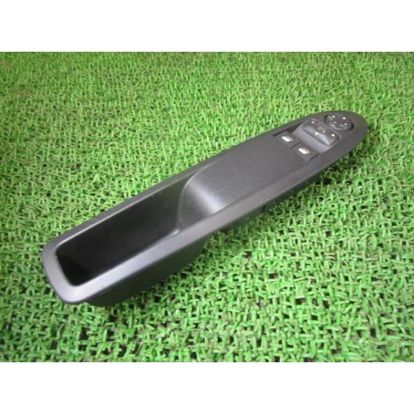 **** 商品説明を必ずご確認ください ****部品管理番号：250207000561900部品名：パワーウインドウスイッチ部品区分：リサイクル品管理品番：42413車名：シトロエン DS4車両タイプ名：5ドアハッチバック通称型式：VF7N...