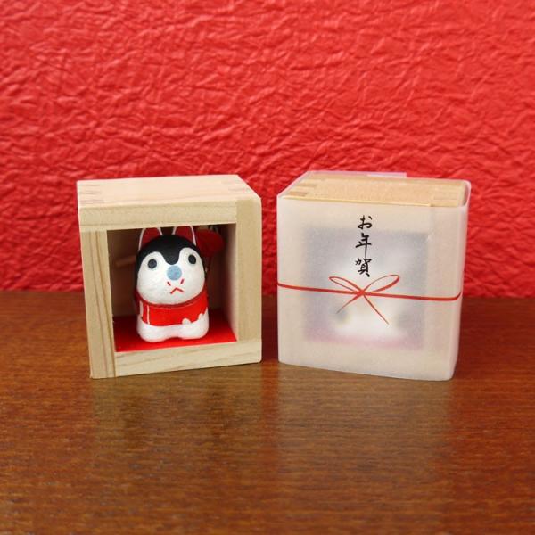 トレーシングペーパーの透け感と、手書き風の印刷でおしゃれにお年賀ラッピング。有料ラッピングとの組み合せも可能です。◎サイズ：タテ4.5 × ヨコ18.9cm※歳ますもしくは福ますと共にご注文ください。掛け紙を掛けてのお届けとなります。※歳ま...