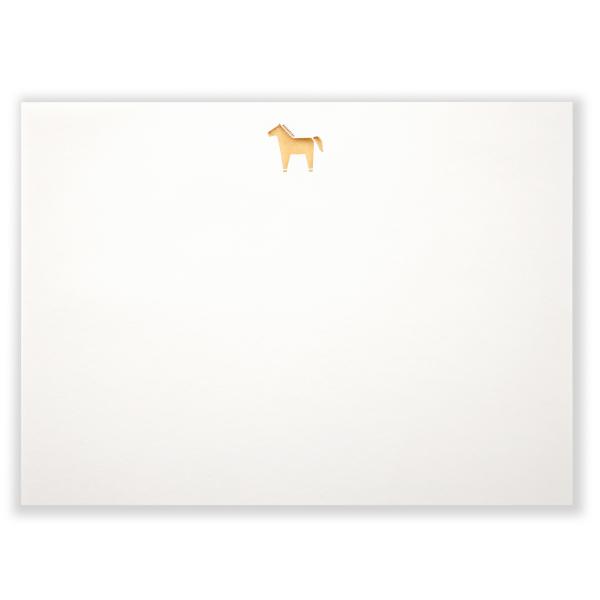 medetaya modern(めでたやモダン)のテーブルウェア。生成の和紙に、シンプルな馬のシルエットを箔押ししたランチョンマットです。金色に光る馬が、おせち料理など特別な日のテーブルを引き立ててくれます。ほんの少しざらりとした質感の紙は...