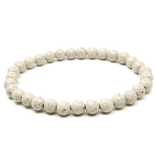 北投石をお出かけの際、肌身離さず、さりげなく身につけられるのでおすすめです。◆サイズビーズの直径 約6mm（±0.5mm）◆天然の自然放射線を発する北投石(ほくとうせき)。台湾にある北投温泉と、日本にある玉川温泉の２箇所にしか存在しない貴重...