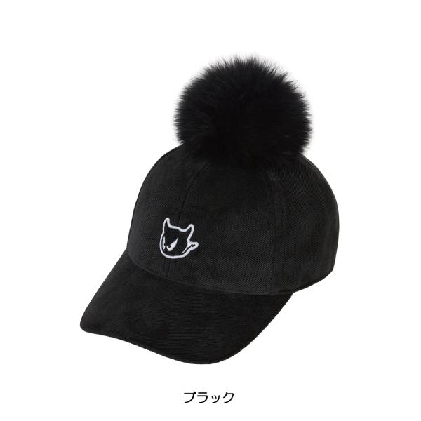 ■素材本体：ポリエステル100%梵天：毛100%■特長秋冬のゴルフスタイルに季節感と遊び心をプラスする、大きなファーポンポンが主役のキャップ。ボディには、温かみのあるコーデュロイ素材を使用。フロントにはアイコニックなWAACKYの刺繍ワッペ...