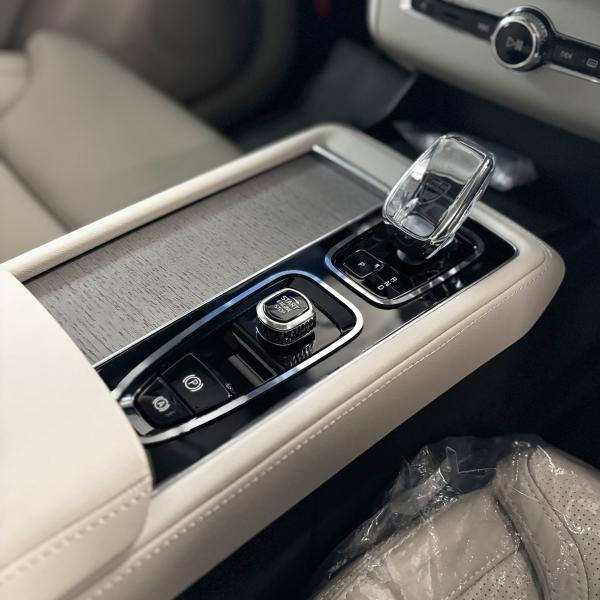 ボルボ専用 クロームシフト＆スタートパーキングトリム (スティックシフト用) アクセサリー★これだけで高級感が更にアップ！！対応車種・XC60(UB/UD)・XC90(LB/LD)・V60・S60(ZB)・V90・S90(PB/PD)■ステ...