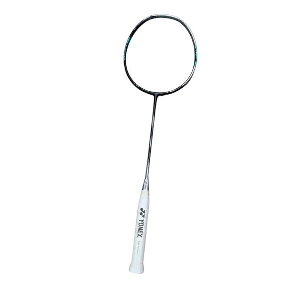 品番：3AX88D-Pカラー：ブラック/シルバー（076）グリップサイズ：3U5推奨テンション：21〜29ポンド 生産国：日本付属品：専用ソフトケース 、保証書補償対応に関する送料(往復分)はお客様負担となります。補償対応の可否はメーカー判...