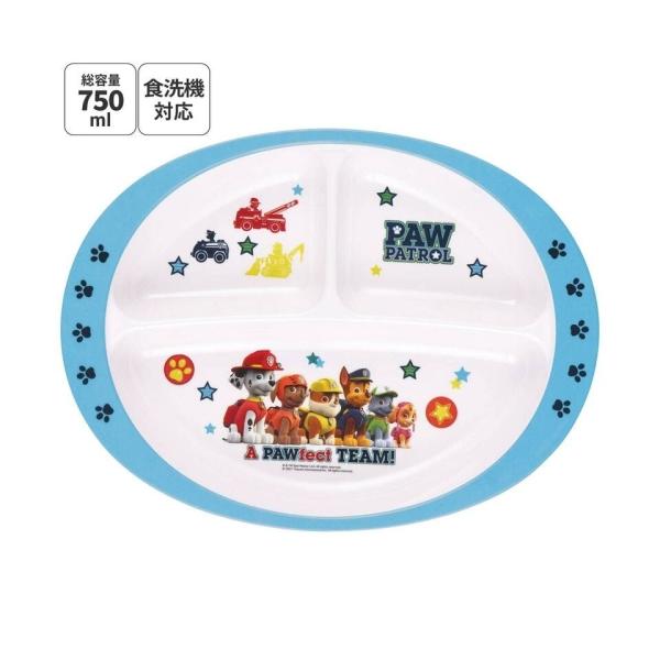 軽くて丈夫なメラミン製の子ども食器です。スプーンに沿う丸い角と返りがあってすくいやすい形状。持ちやすいフチが付いているからじょうずにこぼさず食べられる♪カレーなども入れやすい深めのプレート。食洗機対応です。定価 : 1815円JANコード ...