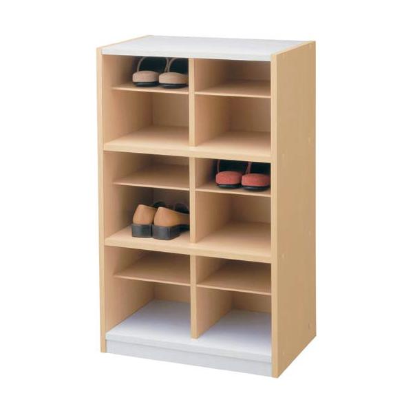 スリッパと靴を同時に収納。スペースの有効活用に。