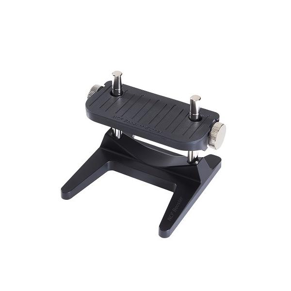 特徴・フルテック独自の調合によるマルチマテリアルハイブリッド構造 ・コネクターホールド部：オーディオグレードABS樹脂とNCF調合ナイロン樹脂（静電効果） ・ ベースユニット：オーディオグレードABS樹脂とカウンターウェイトつき滑り止め/衝...