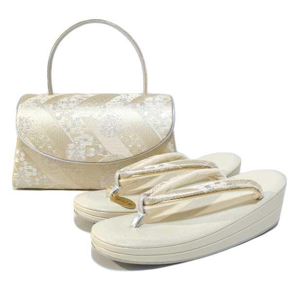 装いのポイントとして重要な小物のお洒落格調高く上品な西陣織帯地を贅沢に使用した美しいバッグセットです！飽きの来ないシンプルな美しい仕上がり。。。。様々な御着物に・様々な年齢の方に使っていただけます☆留袖や訪問着・付下げ・色無地などのフォーマ...