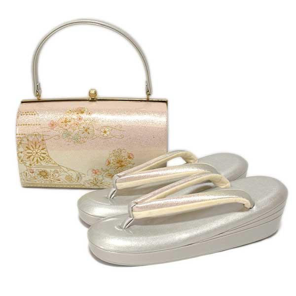 モダンでシンプルな柄  華やかなお品です留袖はもちろん訪問着などフォーマル着物にもお使いいただけます螺鈿入りサイズバック  横幅21cm高さ13cmまち11cm草    履   24cmつま先 2.5cmかかと6cm幅8cm草履     合...