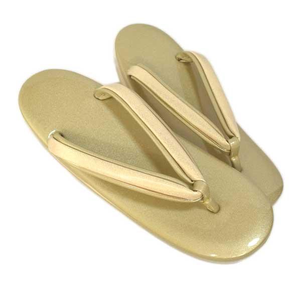 合皮草履 新品  未使用品  日本製品なみき謹製　装いのポイントとして重要な小物のお洒落■サイズ：24cm　つま先1.5cm踵5cm幅8cm■3段芯モニターの発色の具合によって実際のものと色が異なる場合がありますので予めご了承お願い致します...