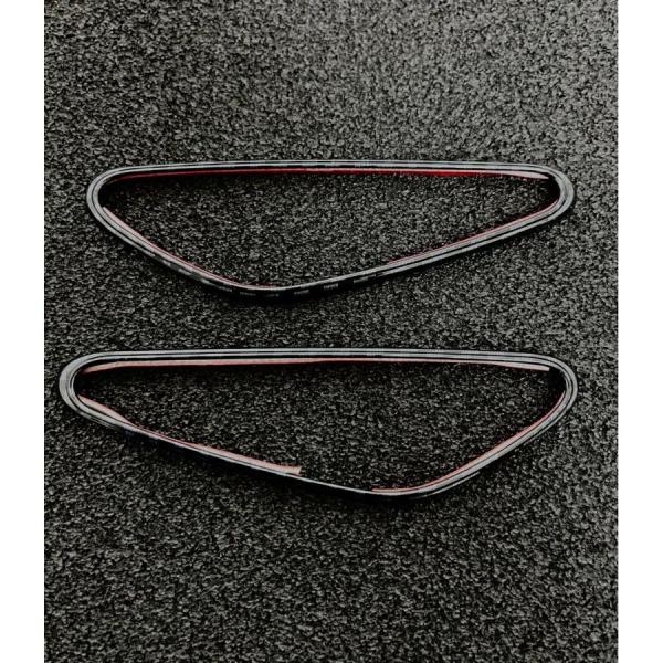 ★新品、未使用カーボン調サイドマーカーリングになります。★適合年式：適合車種に記載。★適合車種：マツダアテンザセダン（2008(平成20)年1月〜2010(平成22)年1月）アテンザスポーツ（2008(平成20)年1月〜2010(平成22)...