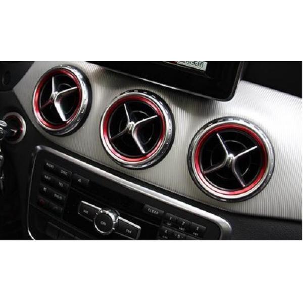 ★新品、未使用品レッド　エアコンダクトリング（アウター）になります。★適合車種：ベンツ Aクラス W176　Bクラス ｗ246　CLAクラス C117　GLAクラス X156等　★取り付け：付属しております両面テープでの接着になります。★備...