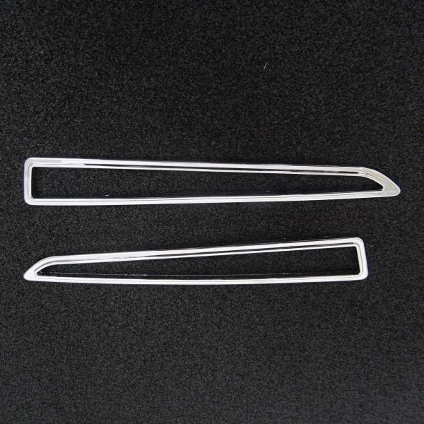 商品説明＞　大人気♪大好評♪遂に完成♪新アイテム♪のトヨタ ルーミー（2016(平成28)年11月〜）用メッキリフレクターリングセット になります。専売商品にも関わらず格安にてご提供させていただきます。専用デザインで縁取りがアクセントになっ...