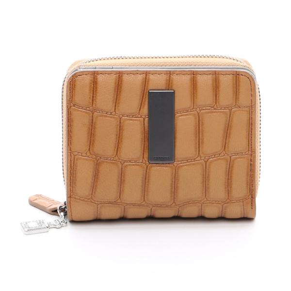 表地: レザー素材：牛革【平置き実寸】　H9　W11　D3 (cm)内側：札入れ×1 ポケット×3 カード入れ×5 小銭入れ×1(仕切り×1)セット品: 財布+チャーム+ギフトラッピング※入荷時期により、ラッピングの仕様が変更になる場合があ...