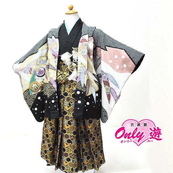 【レンタル予約状況】上記の期間はレンタル不可となりますセット内容男児AS、長襦袢、袴、下帯、懐剣、お守り、羽織紐、草履、足袋、肌着、裾除け、腰ひも2本　※着付けに必要なタオルはご準備ください。当店ではお子様の七五三用着物フルセットレンタルを...