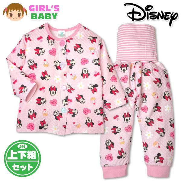 ●コメントディズニーキャラクターミニーマウスの総柄が可愛いベビーパジャマ♪ふんわり柔らかなキルト素材で寒い季節もぽかぽか快適☆前開きボタンタイプでお着替えもラクラクです。パンツは腹巻付き仕様でお腹を冷やさず安心◎通園準備やお泊まりにもおすす...