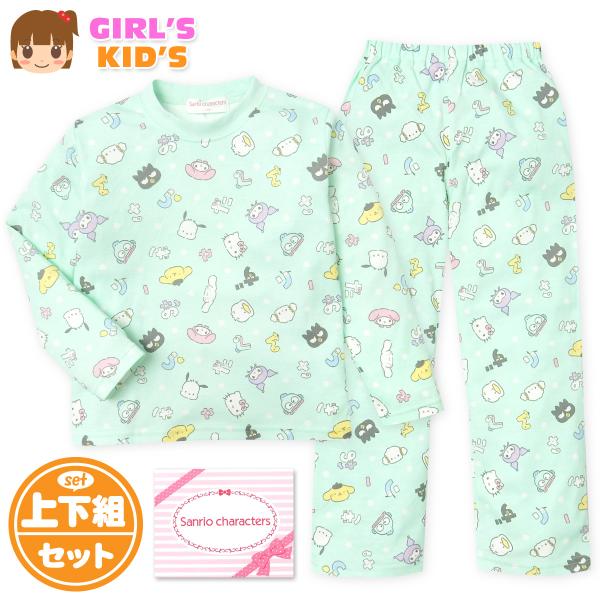 ●特 長・Sanrio(サンリオ)・サンリオキャラクターズ・長袖パジャマ　・上下組・スムス素材　・綿混素材・総柄キャラクタープリント・襟リブ　・ウエストゴム・ゴム入れ替え口付き・キャラクタースーツ/かぶりパジャマ/　ナイトウェア/ルームウェ...