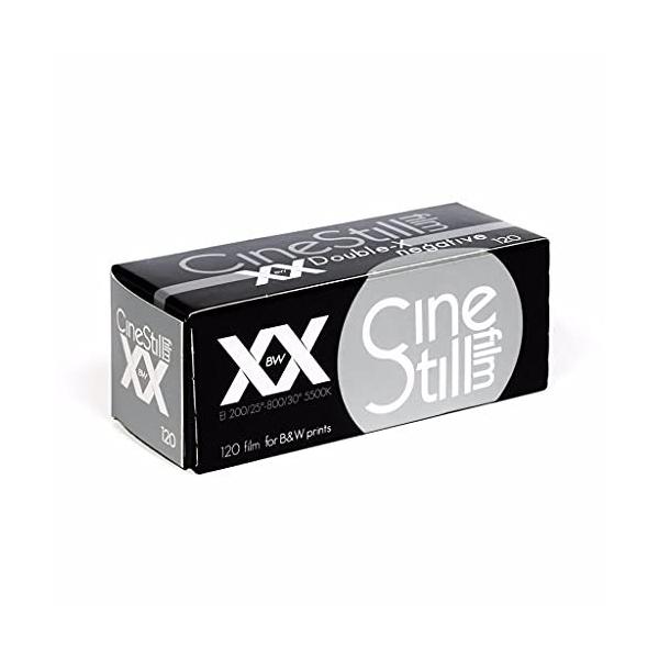 ・ブローニー120サイズ 1本です・感度：ISO250(太陽光)、ISO200(3200K/タングステン光源)・Double-Xは1959年にリリースされて以来、静止画や動画で使用されていた古典的な白黒フィルム素材です。 ・D-96推奨です...