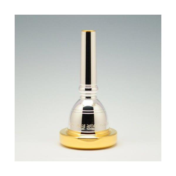 ロジャー・ボボモデルマウスピース。F管やE♭管との相性が良いマウスピースです。純金メッキ仕上げ。リム内径32.20mm、スロート径7.50mm税別1万円以上お買い上げで送料無料となります。（沖縄県・北海道を除く）お客様のご都合による返品、交...