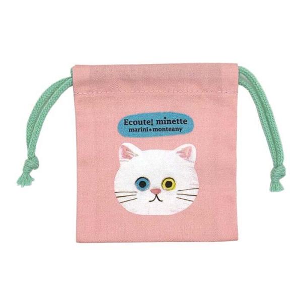 絵本の世界にいるようなかわいい猫さんのイラストがとっても素敵。表もいいけど、裏のイラストがとっても可愛いのです。手のひらサイズの巾着です♪　小さいけれど使いやすく、あるととっても便利。※小物と一緒の画像はイメージです。小物は付属いたしません...
