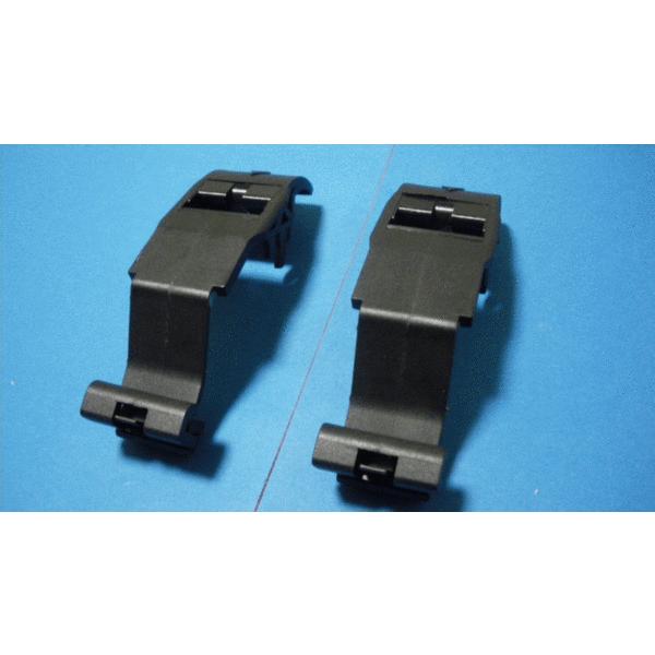 BMW 3シリーズ E36 Z3 の ラジエター固定ホルダー 左右セット です。（プラスチック製）品番：　17 11 1 723 341  に相当　＊必ず品番を確認して下さい。部品適用：E36セダン　316i（M40 M43）, 318i（...