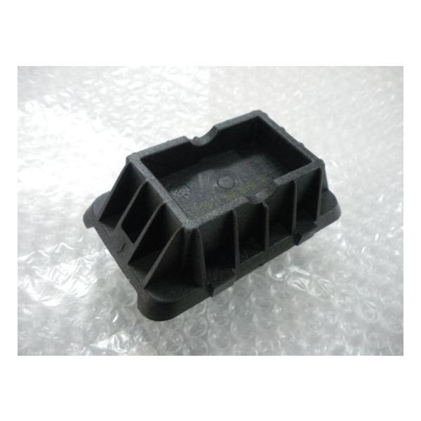 BMW G20 G21 E30 E61 G32GT G11 G12 G16 F93 X3 X4 X5 X6 X7 などに適用している リフトサポート です。車種によってはフロント・リアで異なっている場合がありますので、必ず品番をご確認くださ...