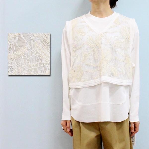 レースベスト☆二種類の糸を使用した立体的な刺繍レースが華やかなベスト。Vネックのすっきりとしたデザインが甘さを抑えた大人のレースアイテム。両脇をリボンで留めるデザインはインナーを選ばず、垂らしたリボンもデザインアクセントに。注目のトレンド、...