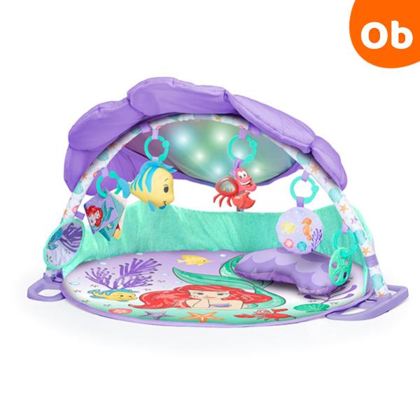 リトルマーメードの世界観が詰まったプレイジムライトがピカピカ光りメロディも流れる楽しいプレイジムはリトルマーメイドのアリエルとその仲間たちでいっぱい！＊腹ばい時に便利なサンゴ礁のクッション付き。＊貝殻ルーフは内側でライトがピカピカ光ります。...