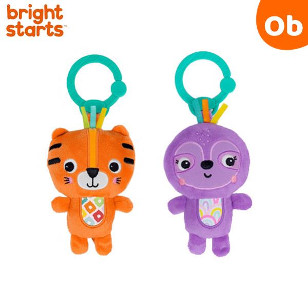 振るとカランコロンと優しい音がなるおもちゃ。柔らかで心地良い手触り。リングをベビーカーやベビーシートにとりつけられます。■対象年齢：0ヵ月〜■サイズ：10×5.5×22cm■重量：50g■備考：素材：ポリエステル、PP生産地：企画/アメリカ...