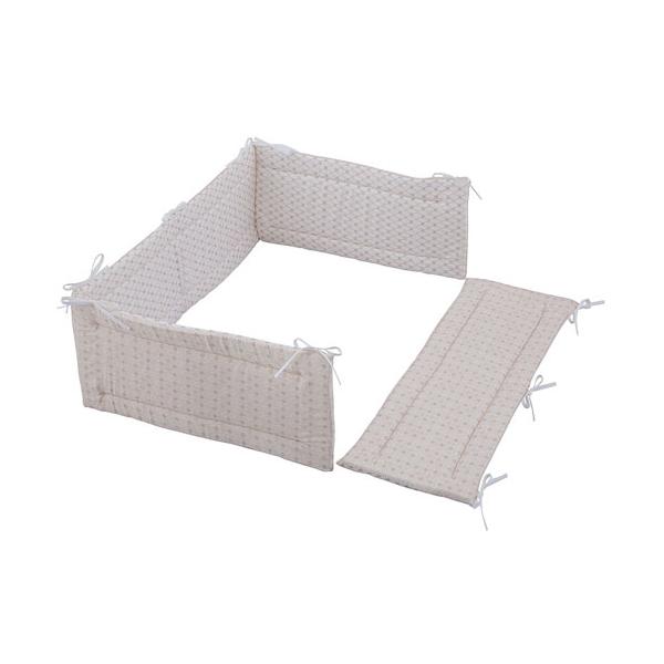 同じ柄の濃色、淡色を使用していますので、リバーシブルとしてお使い頂けます。隙間風や冷暖房の風から赤ちゃんを守ったり、ベッドの柵などに頭や足がぶつかるのを守ったりと重宝するベッドパッドです。■サイズ：縦：約70ｘ横：約120ｘ高さ：約28ｃｍ...