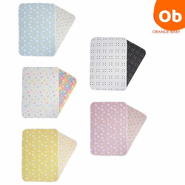 寝冷え防止のガーゼケット。夏さらさら、冬はあったか。肌にやさしいガーゼ素材はデリケートな赤ちゃんの肌にもぴったり。織目の密度が異なるガーゼを6層に重ねる事で、ふんわり空気を含み寒いときは保温性を、暑いときは汗を吸収しさらさら。一度洗っていた...