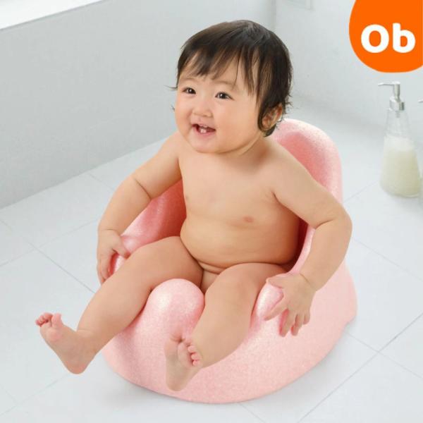 やさしい肌触りで、ひんやりしない！バスタイムを快適にサポート。とっても軽いので、ママが片手でも取り扱いラクラク保温性のある発泡素材肌触りのあたたかいソフトな素材です。耐久性にも優れています。お湯張りであったかおしり部分にお湯を張れば、さらに...