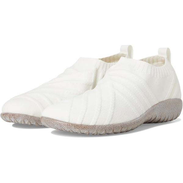 ・他店徹底対抗いたします！！同一の商品・サイズで他店より高い場合は是非ご相談ください！・表示されているサイズ以外でもお探しさせていただきます。サイズ選択欄にご希望のサイズが無い場合はお気軽にお問い合わせください。・出品中のカラー以外でもお探...