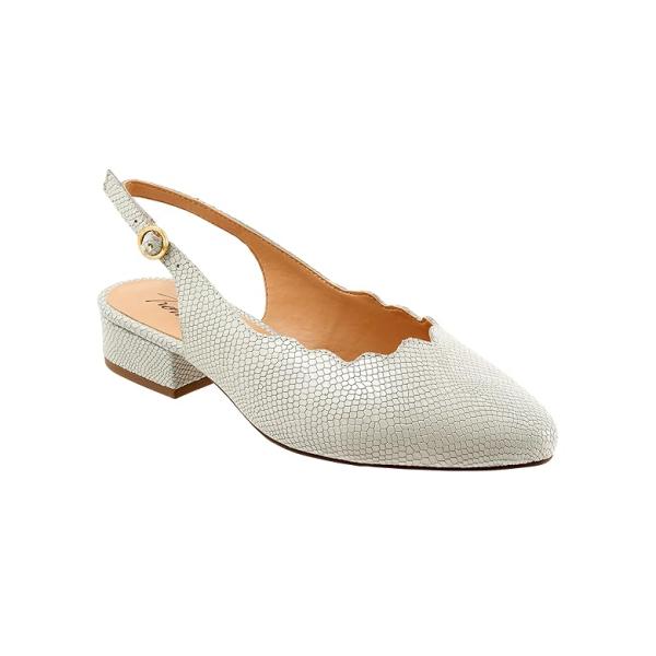 ・他店徹底対抗いたします！！同一の商品・サイズで他店より高い場合は是非ご相談ください！・表示されているサイズ以外でもお探しさせていただきます。サイズ選択欄にご希望のサイズが無い場合はお気軽にお問い合わせください。・出品中のカラー以外でもお探...