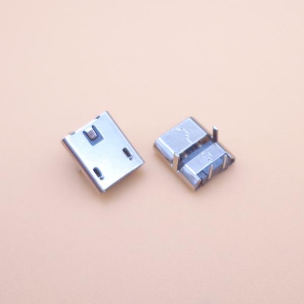 基板用マイクロUSBコネクター(電源専用)、ピンを少し曲げることによってユニバーサル基板にも使用できます。