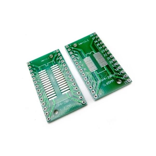 0.65mmピッチまたは1.27mmピッチの表面実装パッケージを2.54mmピッチに変換する基板です。基板の両面にパターンがあります。長辺外形：35.5mm短辺外形：20.5mm