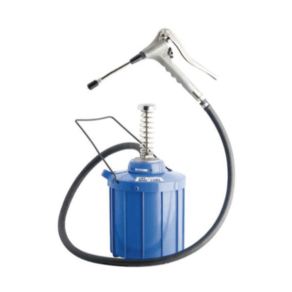 [特長]●1回のポンプチャージで約30ニップル注入できます。●市販の2.5kg缶に直接セットできますのでグリスの詰め替えが不要です。●増圧式ガン(KR)付です。[仕様]●吐出量(cc/ストローク)：3●最大吐出圧力(MPa)：69●高さ(m...