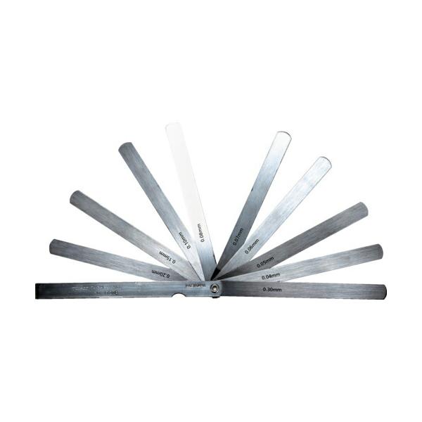 [特長]●他の測定器では測り得ない微細な二平面の間隔を簡単に、かつ正確に検査することができます。●焼き入れ品です。[仕様]●リーフ形状：A●長さ(mm)：100●枚数(枚)：9●セット明細(mm)：0.04、0.05、0.06、0.07、0...