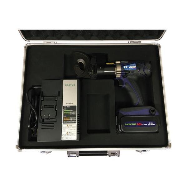 [特長]●18Ｖ電池パックEB-0600を組込んだセット品です。●作業の手軽さはもちろん、シャープな切れ味です。●首振りカッターヘッドは30度刻みで角度調整でき狭い場所でも使い易いです。●14.4Ｖ電池パックも使用出来ます。[用途]●電気工...