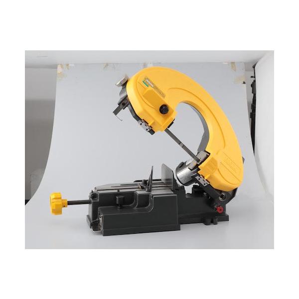 [特長]●従来品の約半分の質量にモデルチェンジしました。●業界最小・最軽量4インチバンドソーです。●角度切断（最大45°）機能付きです。[仕様]●切断能力角パイプ(mm)：100●切断能力丸パイプ(φmm)：120●切断能力丸棒(φmm)：...